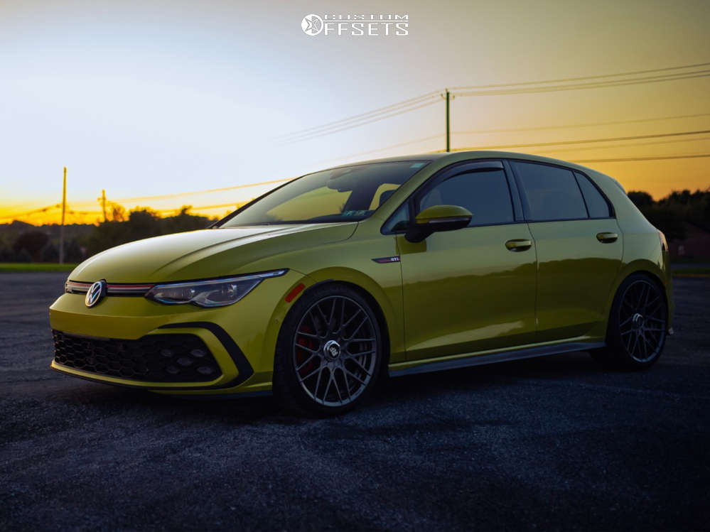 2022 Volkswagen GTI with 19x8.5 45 Rotiform Rse and 235/35R19 ...