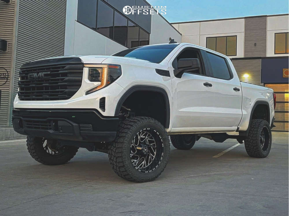 2022 GMC Sierra 1500 with 20x10 -24 Armed Offroad Carnage and 33/12 ...