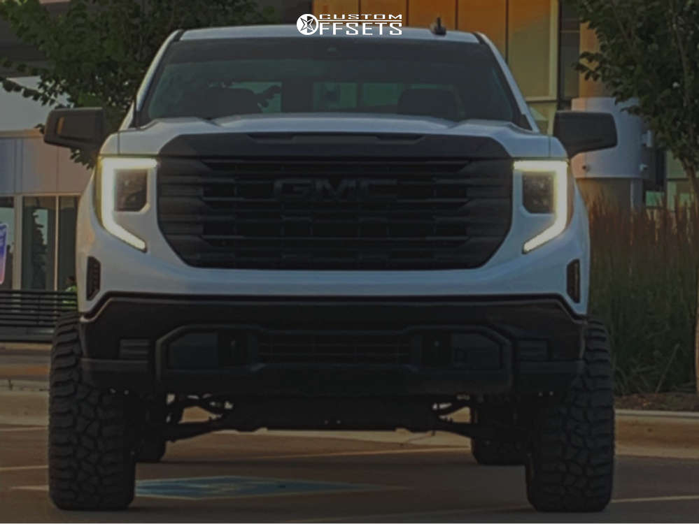 2022 GMC Sierra 1500 with 20x10 -24 Armed Offroad Carnage and 33/12 ...