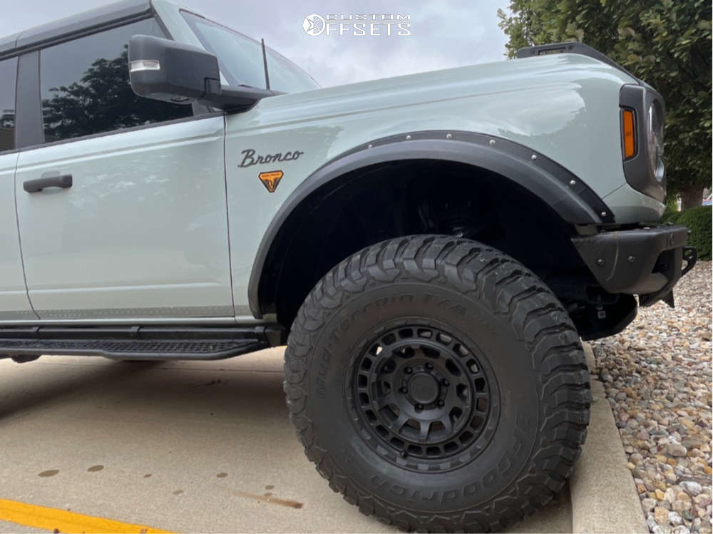 2021 Ford Bronco with 17x8.5 -18 Black Rhino Chamber and 37/12.5R17 ...
