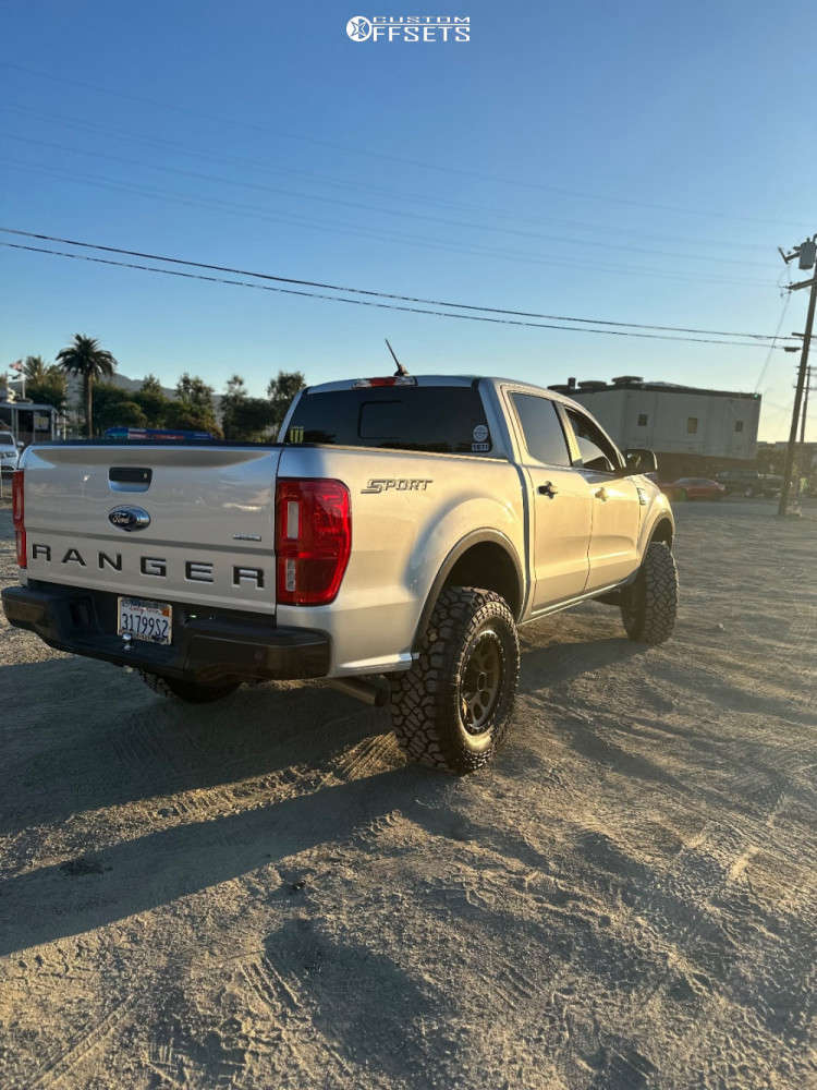 2019 Ford Ranger with 17x8.5 0 Method Mr305 and 285/70R17 Kenda Klever ...