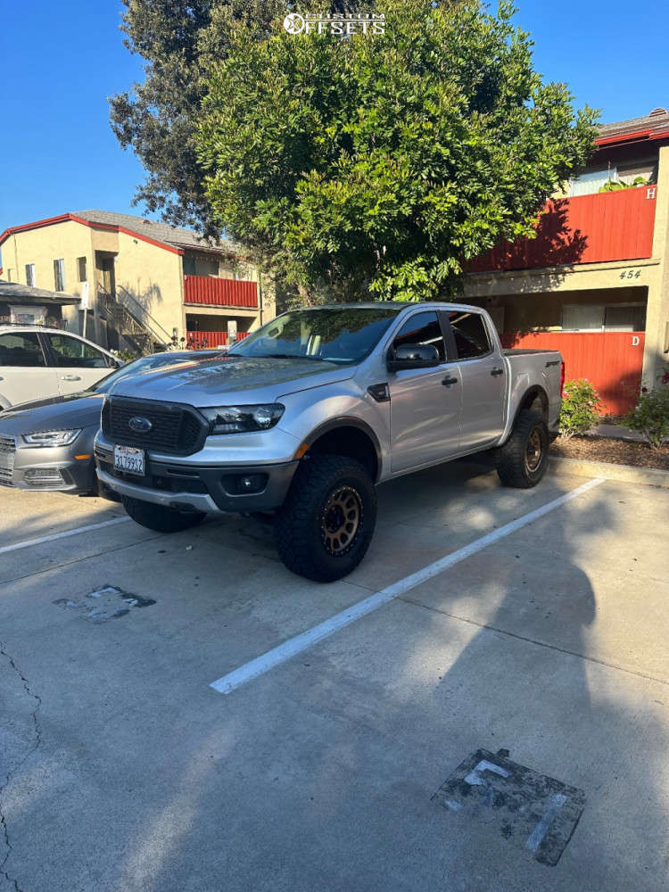 2019 Ford Ranger with 17x8.5 0 Method Mr305 and 285/70R17 Kenda Klever ...