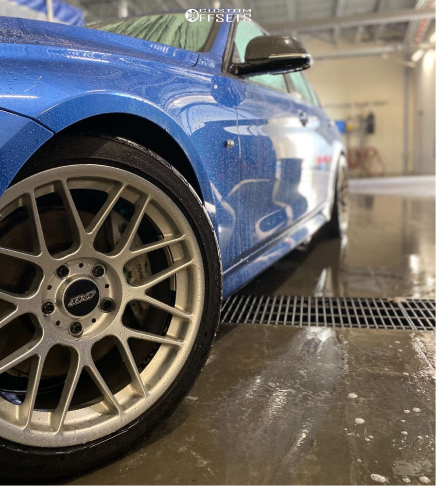 2016 BMW 340i XDrive with 18x9 30 Apex Arc-8 and 245/40R18 Firestone ...