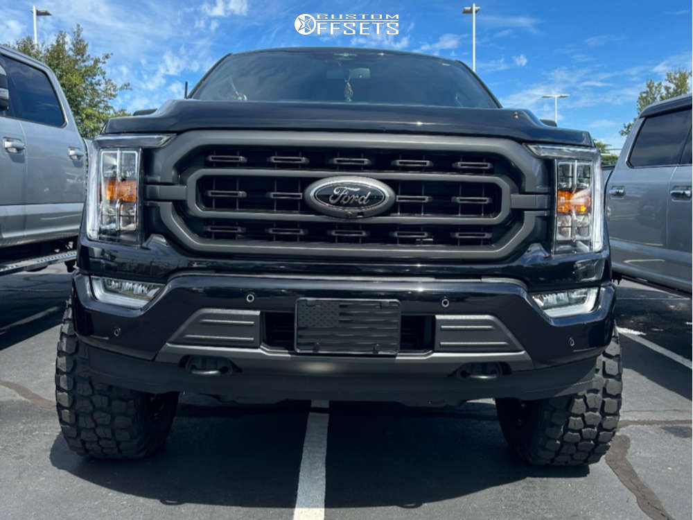 2023 Ford F-150 with 20x10 -19 Revenge Offroad Rv-202 and 35/12.5R20 ...