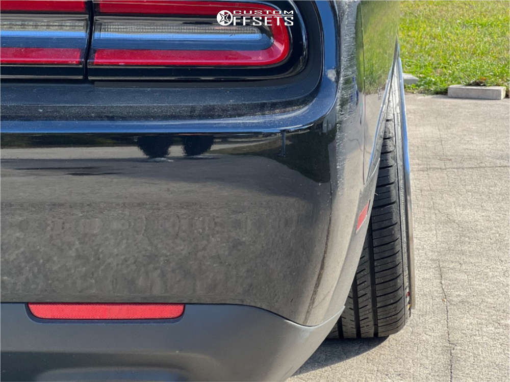 2020 Dodge Challenger with 19x9.5 25 GMR Ms-5 and 255/50R19 Firestone ...