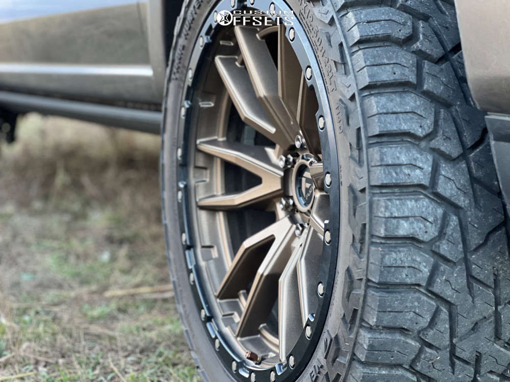 2021 Ford F-150 with 22x10 -13 Fuel Rebel 6 and 33/12.5R22 Venom Power ...