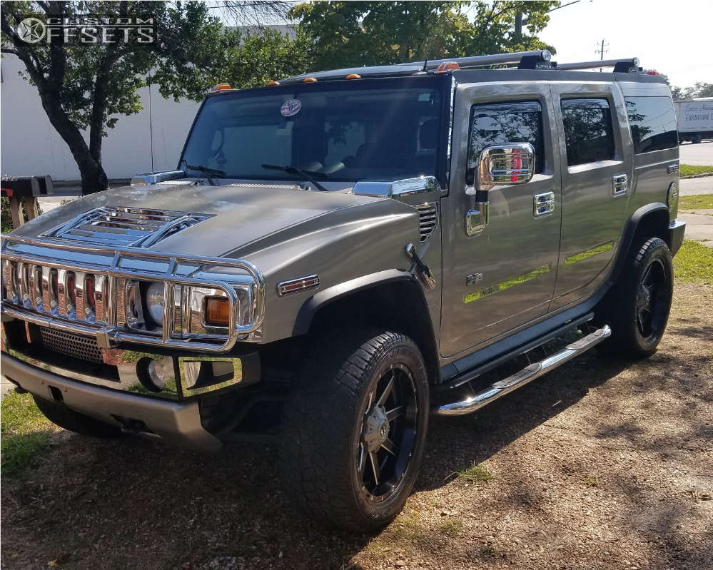 2007 HUMMER H2 with 22x10 -24 Fuel Maverick and 325/50R22 Toyo Tires ...