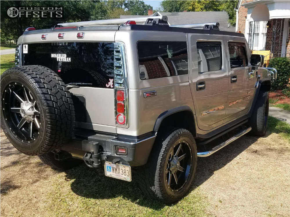 2007 HUMMER H2 with 22x10 -24 Fuel Maverick and 325/50R22 Toyo Tires ...