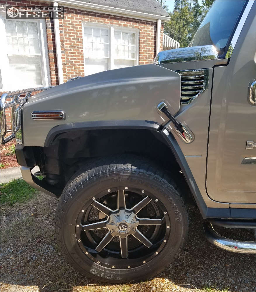 2007 HUMMER H2 with 22x10 -24 Fuel Maverick and 325/50R22 Toyo Tires ...