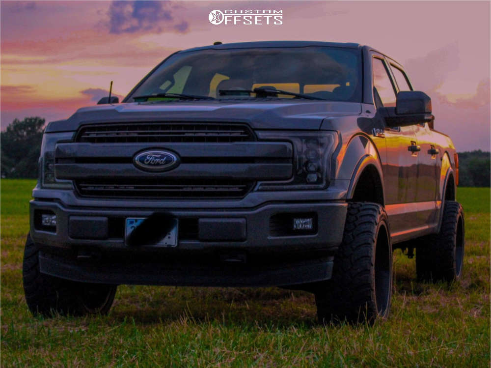 2018 Ford F-150 with 22x12 -44 TIS 544B and 33/12.5R22 AMP Mud Terrain ...
