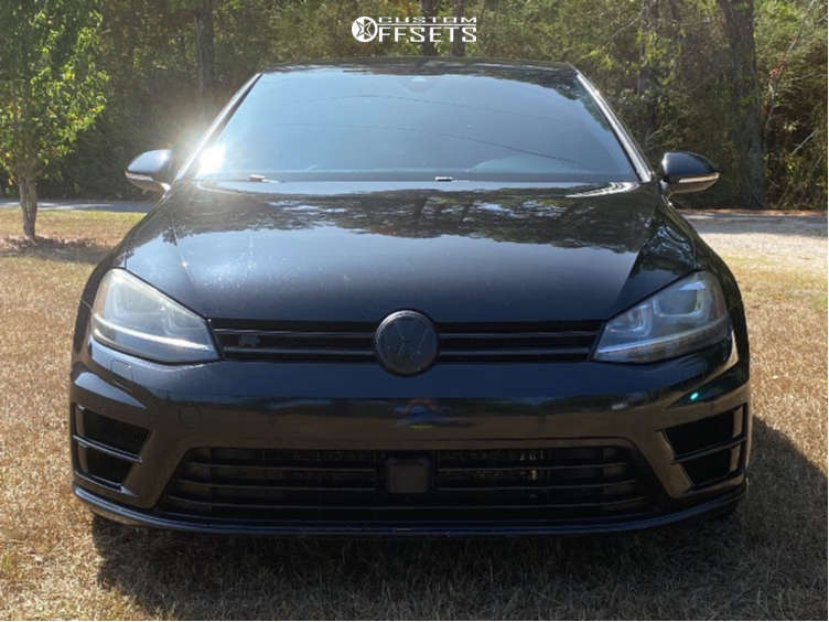 2017 Volkswagen Golf R with 18x8.5 43 Konig Ampliform and 235/40R18 ...