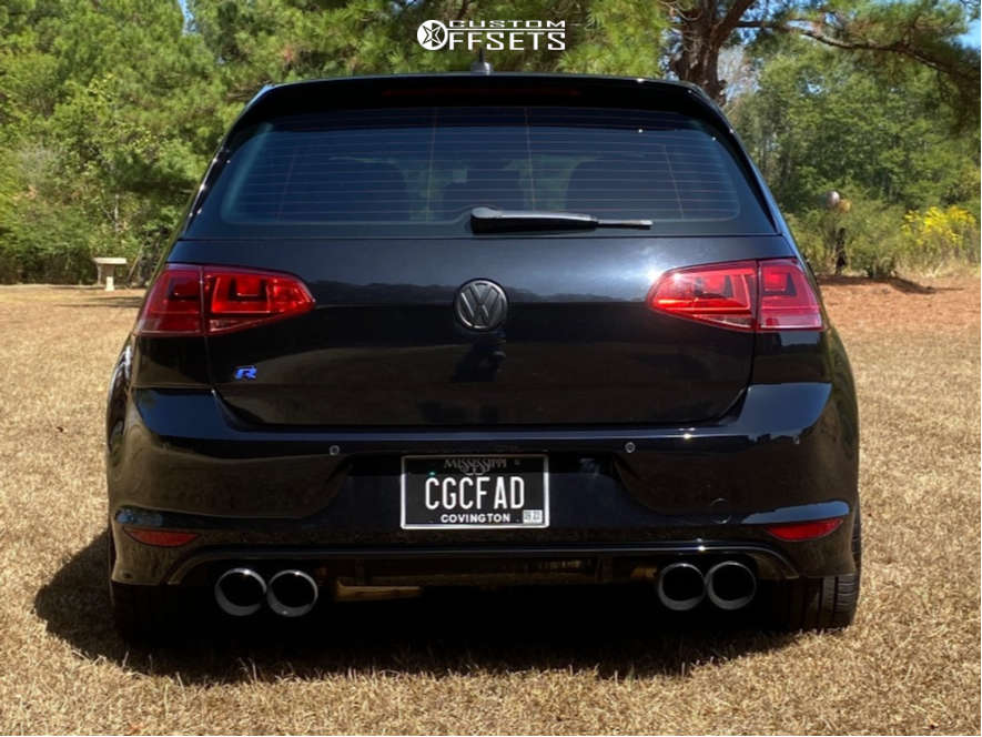 2017 Volkswagen Golf R with 18x8.5 43 Konig Ampliform and 235/40R18 ...