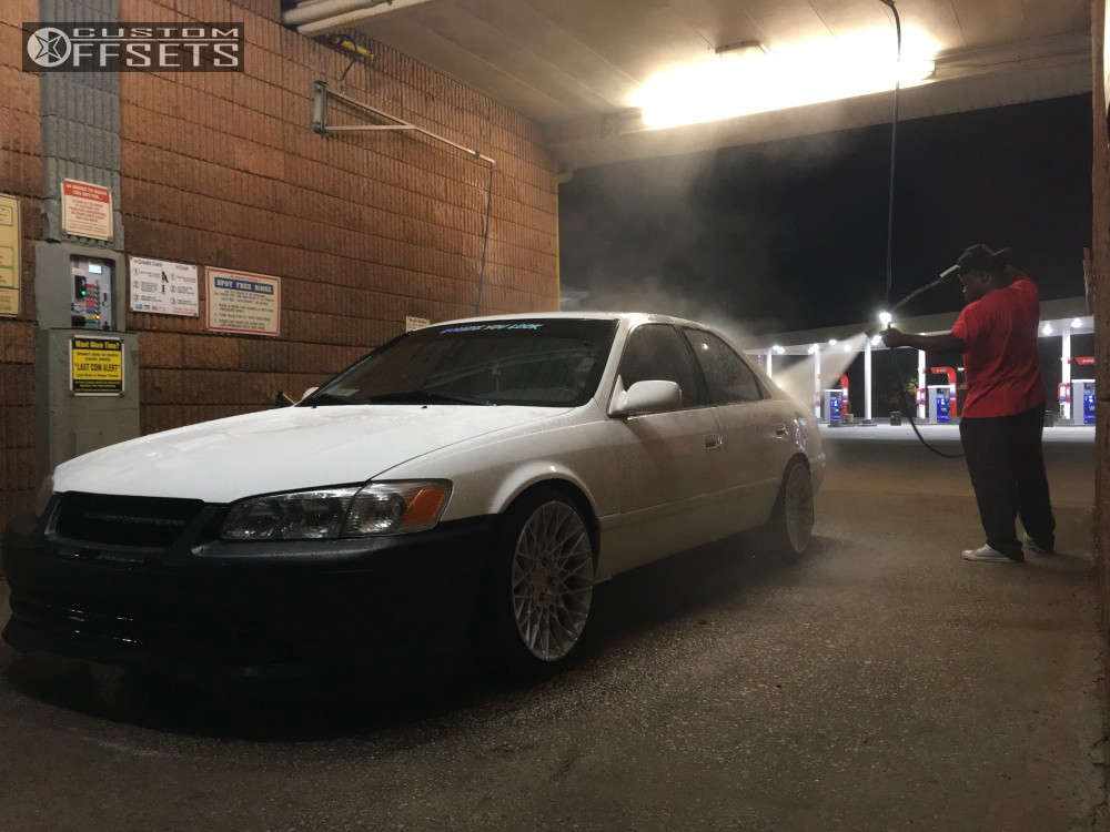 2001 Toyota Camry with 18x9.5 35 Niche Citrine and 225/40R18 Nankang NS ...