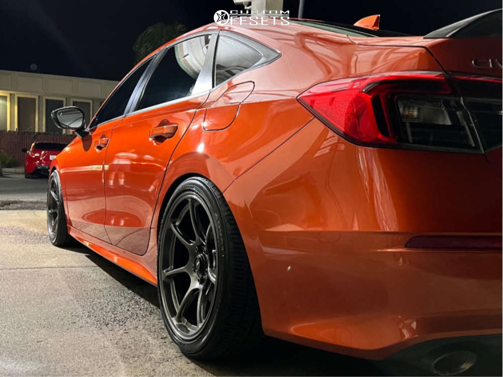 2023 Honda Civic with 18x9.5 40 Konig Ultragram and 255/35R18 Yokohama Advan Sport As Plus and ...