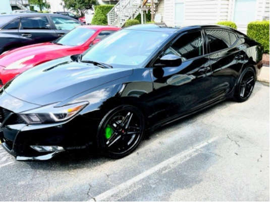 2018 Nissan Maxima with 20x8.5 35 Ferrada Cm1 and 245/35R20 Toyo Tires ...