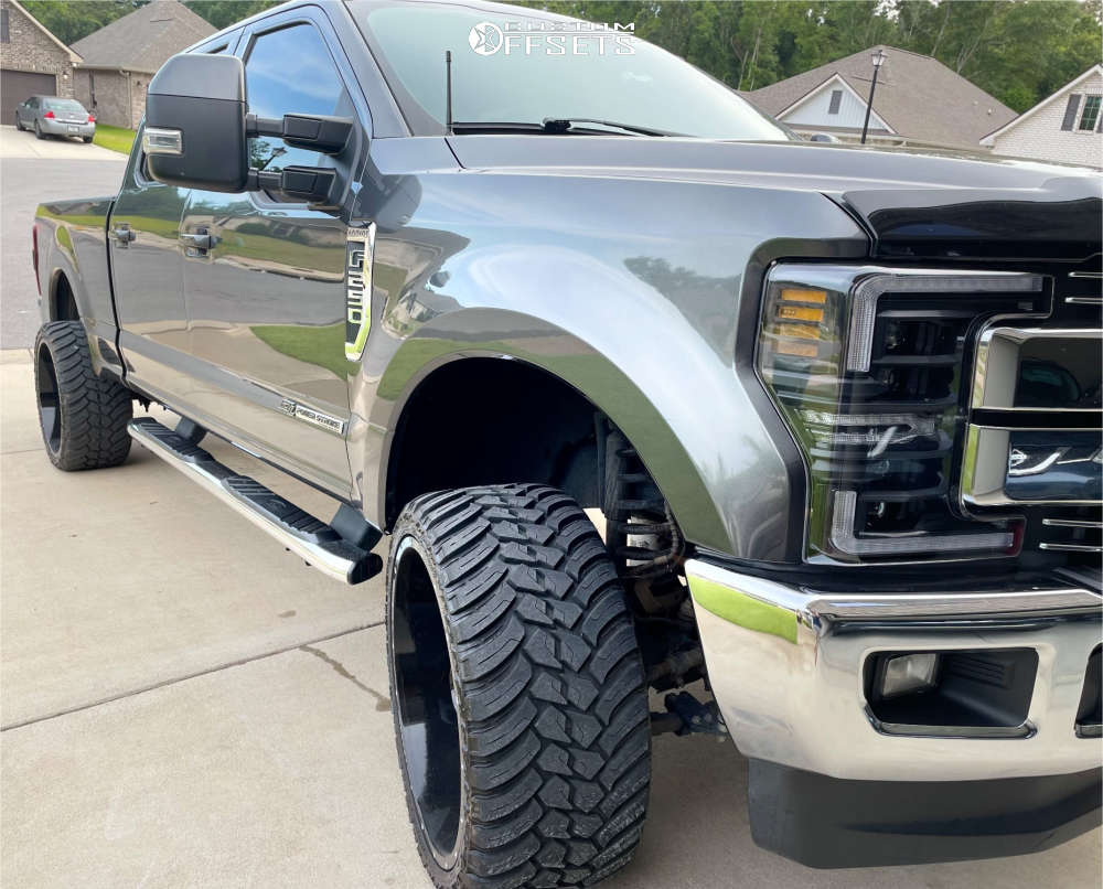 2018 Ford F-250 Super Duty with 24x12 -44 Hardrock Spine Xposed and 33/ ...