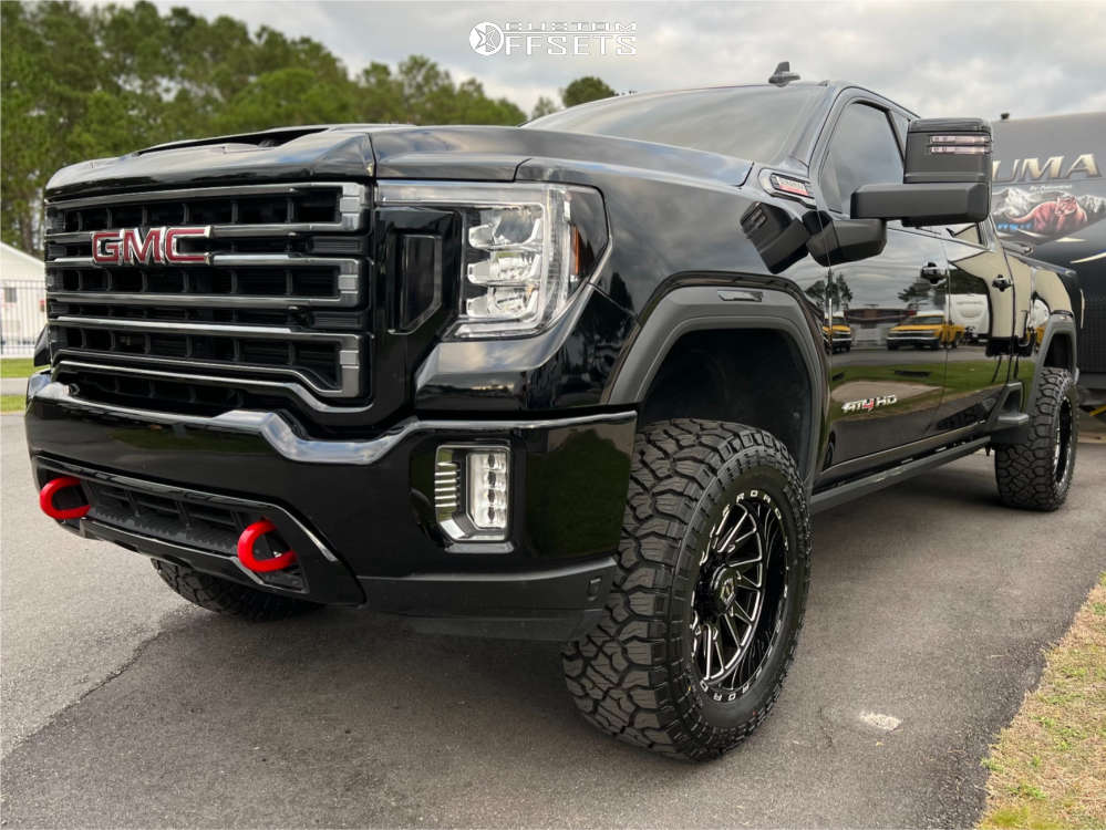 2023 GMC Sierra 2500 HD with 20x10 -19 TIS 547bm and 35/12.5R20 Kenda ...