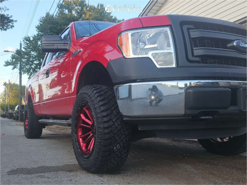 2013 Ford F-150 with 20x10 -25 Vision Korupt and 33/12.5R20 Atturo ...