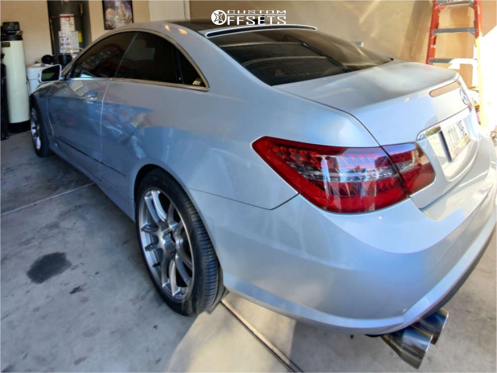 2011 Mercedes-Benz E550 with 18x8.5 32 Konig Heliogram and 245/40R18 ...