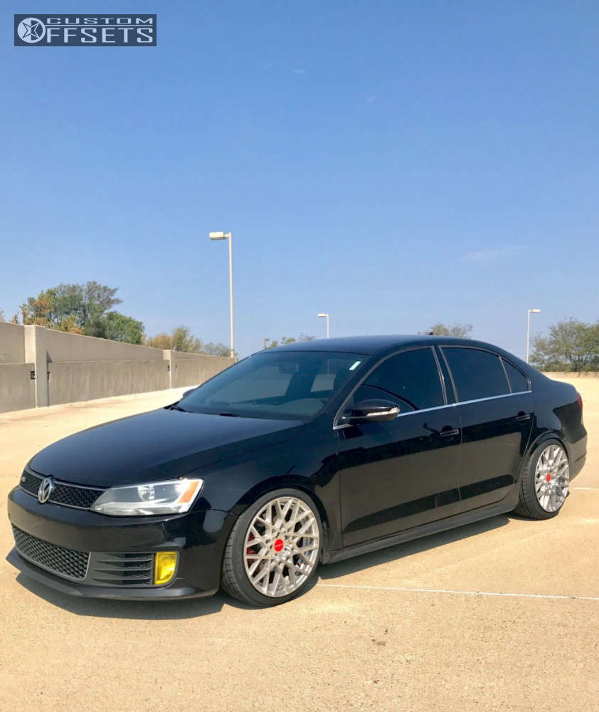 2014 Volkswagen Jetta with 18x9.5 35 Rotiform Blq and 225/40R18 ...