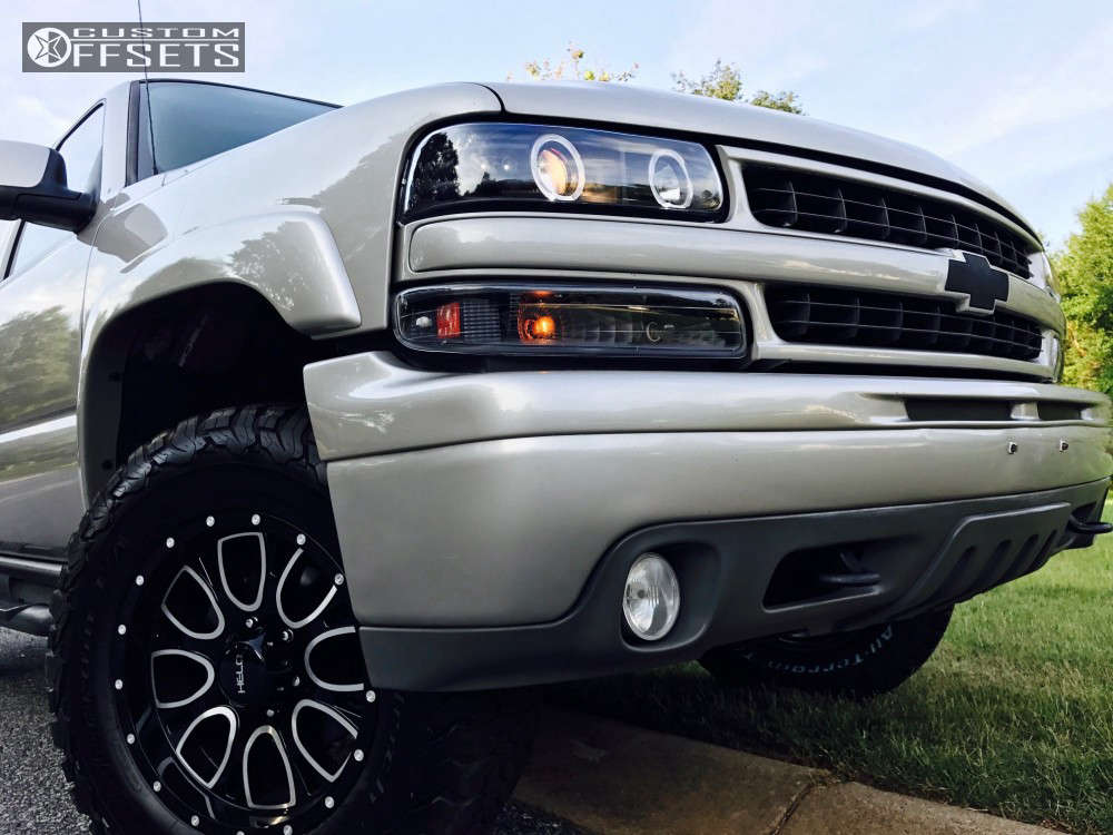 2004 Chevrolet Tahoe with 18x9 18 Helo He879 and 285/65R18 BFGoodrich ...