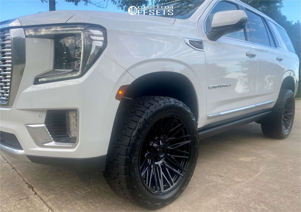 2021 GMC Yukon with 22x10 -19 Gear Off-Road Edge and 315/45R22 Nitto ...