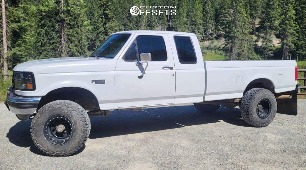 1993 Ford F-250 with 16x10 -38 Pro Comp Series 252 and 285/75R16 Mickey ...