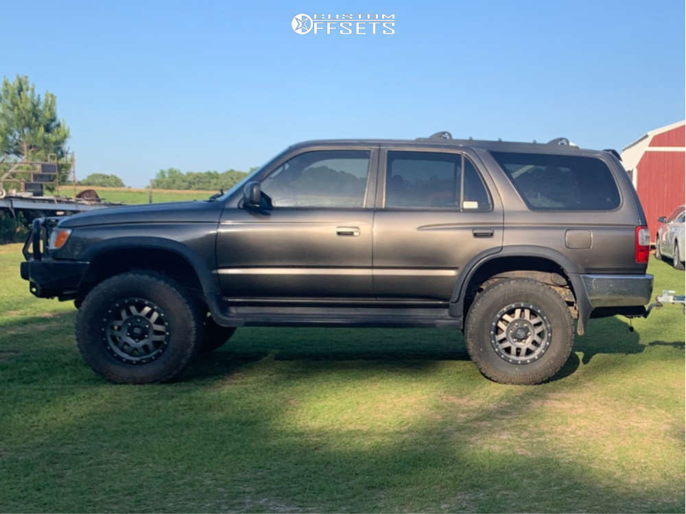 1997 Toyota 4Runner with 17x9 -12 XD Xd128 and 285/70R17 Kenda Klever ...