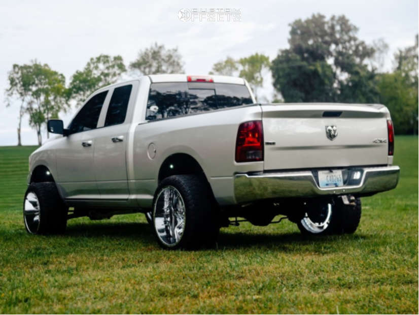 2016 Ram 1500 with 22x14 -76 Vision Spyder and 33/13.5R22 Venom Power Terra Hunter R/T Plus and ...