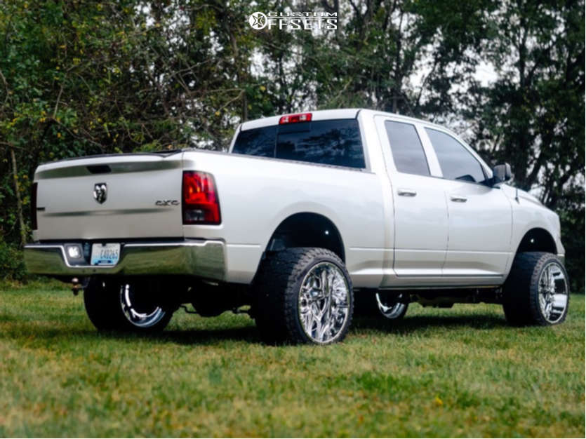 2016 Ram 1500 with 22x14 -76 Vision Spyder and 33/13.5R22 Venom Power Terra Hunter R/T Plus and ...