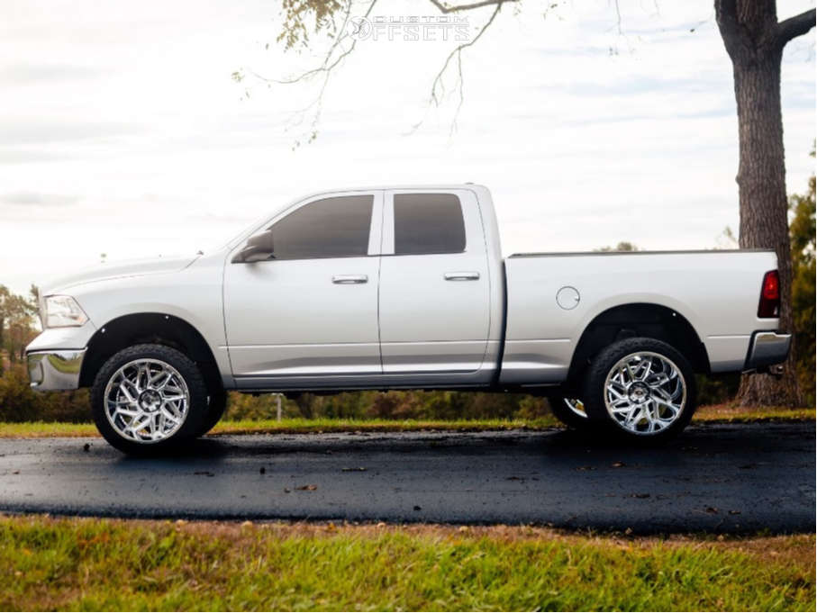 2016 Ram 1500 with 22x14 -76 Vision Spyder and 33/13.5R22 Venom Power Terra Hunter R/T Plus and ...