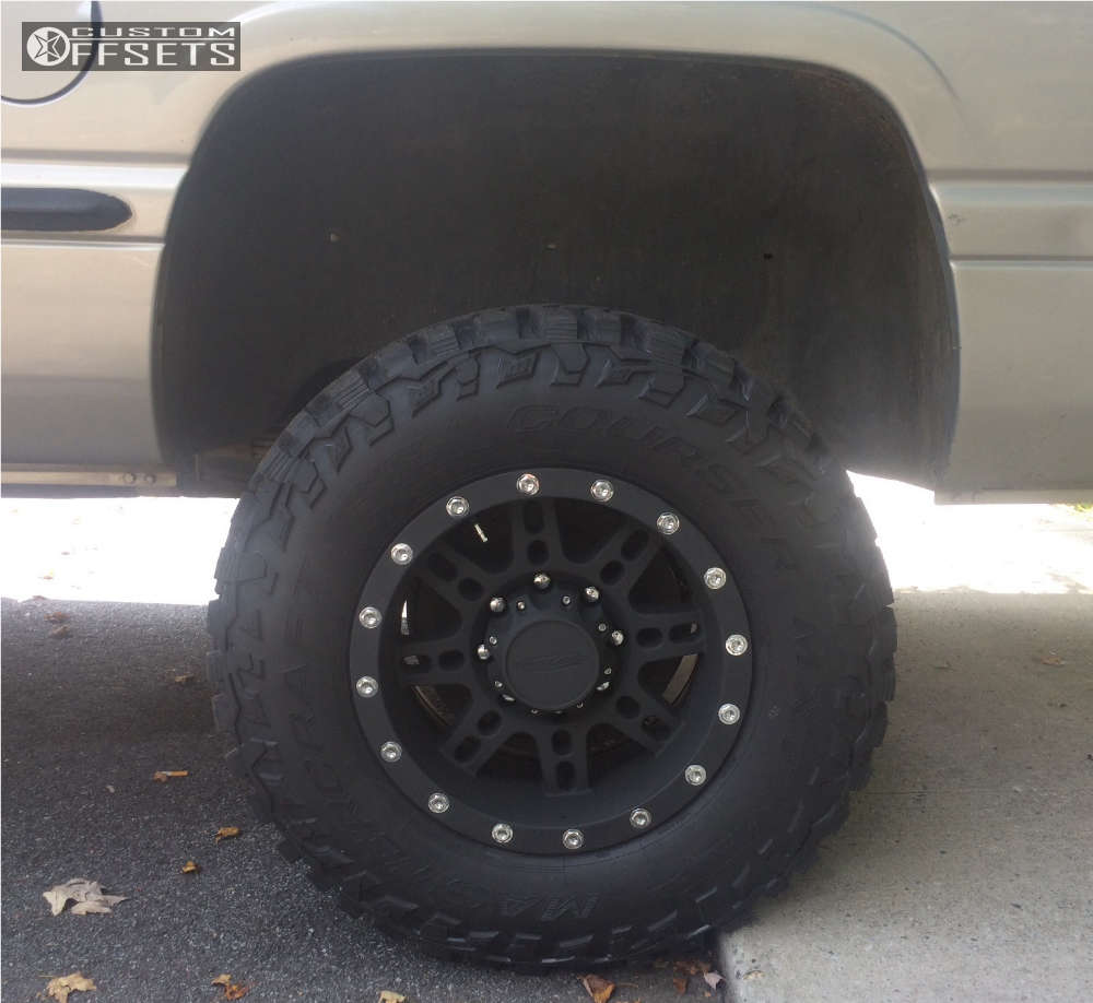 1999 Dodge Ram 2500 with 17x9 -6 Pro Comp Series 31 and 285/70R17 ...