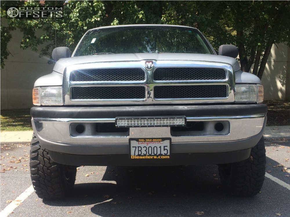 1999 Dodge Ram 2500 with 17x9 -6 Pro Comp Series 31 and 285/70R17 ...