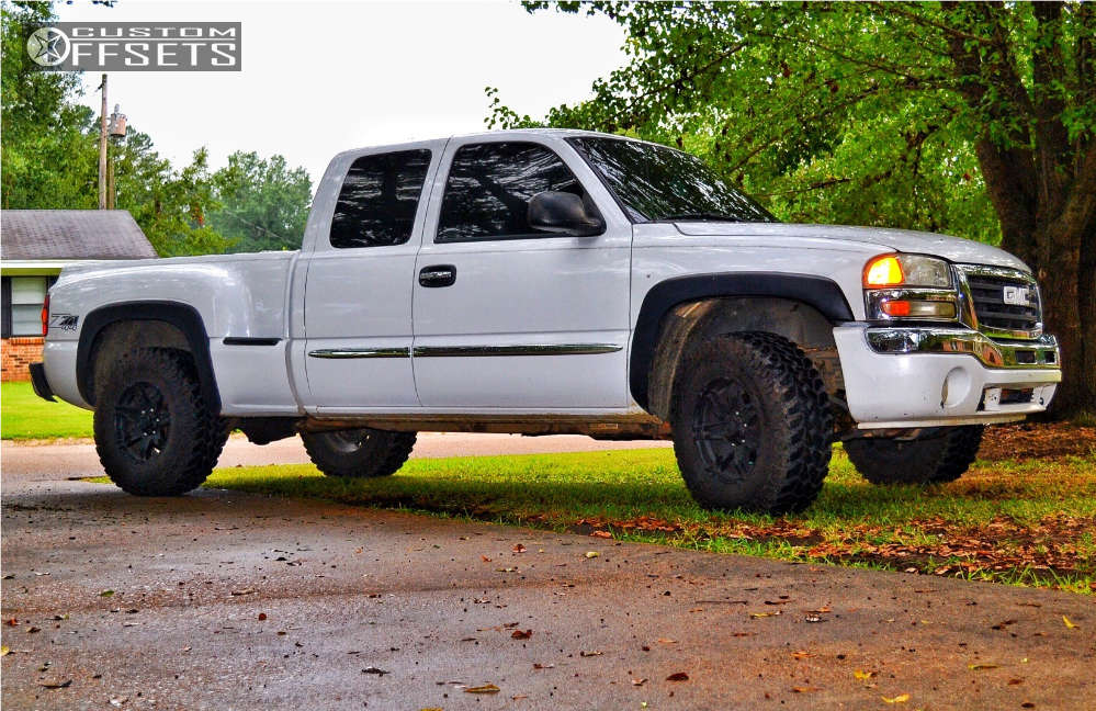 2003 GMC Sierra 1500 with 17x9 0 Ultra Gauntlet and 33/9.5R17 Firestone ...