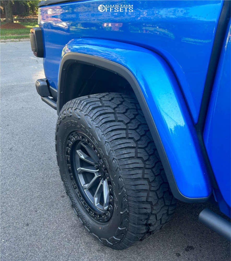 2022 Jeep Gladiator with 20x10 -19 TIS 556ab and 325/60R20 Yokohama ...