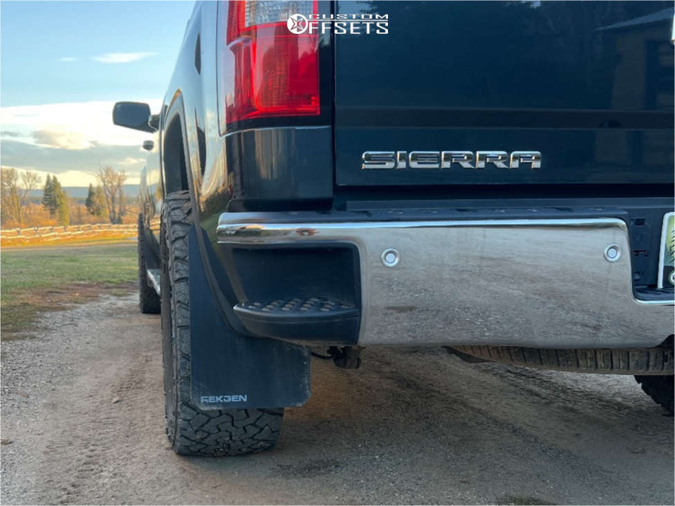 2018 GMC Sierra 1500 with 20x9 0 Hostile Reaper and 33/12.5R20 Venom ...