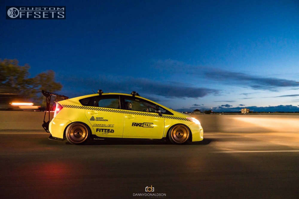 2013 Toyota Prius with 18x9.5 25 Rotiform Ccv and 205/40R18 Nitto Neo ...
