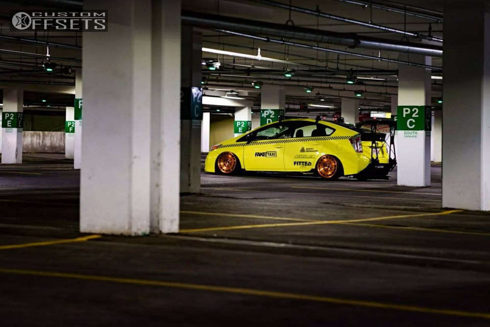 2013 Toyota Prius with 18x9.5 25 Rotiform Ccv and 205/40R18 Nitto Neo ...