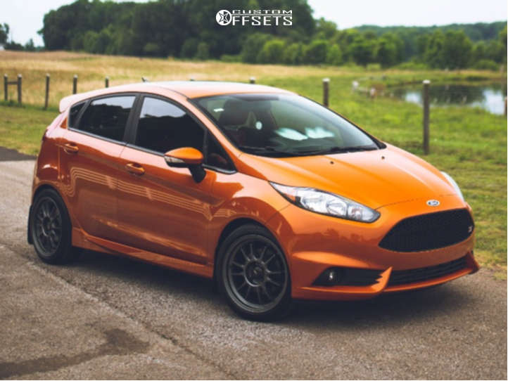 2017 Ford Fiesta with 17x8 40 Konig Hypergram and 205/45R17 Continental ...