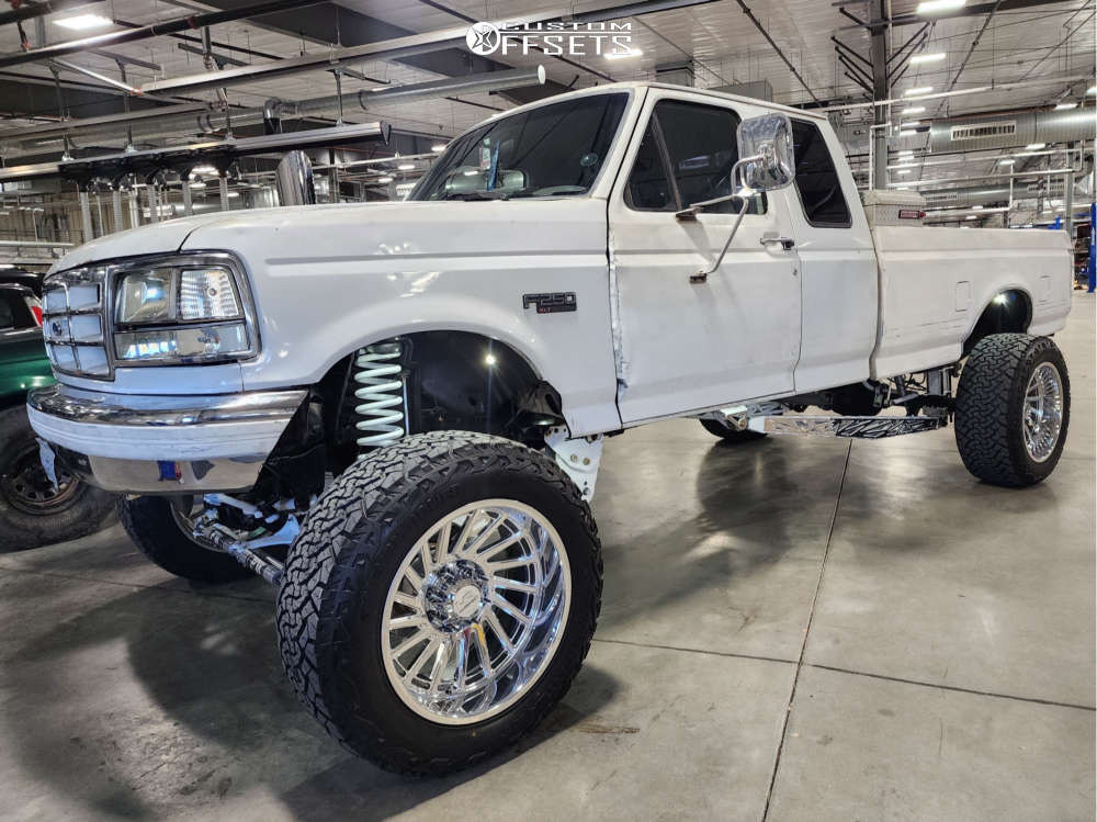 1995 Ford F-250 with 22x12 -51 Hardrock H905 and 37/13.5R22 Venom Power ...
