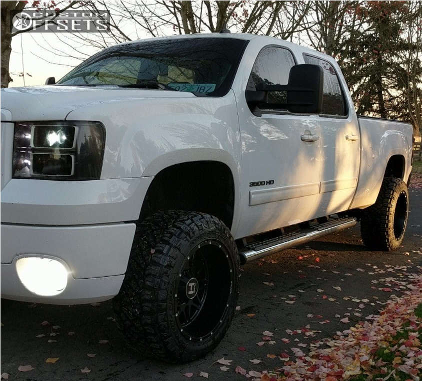 2011 GMC Sierra 3500 HD with 20x12 -44 Hostile Blaze and 33/12.5R20 ...