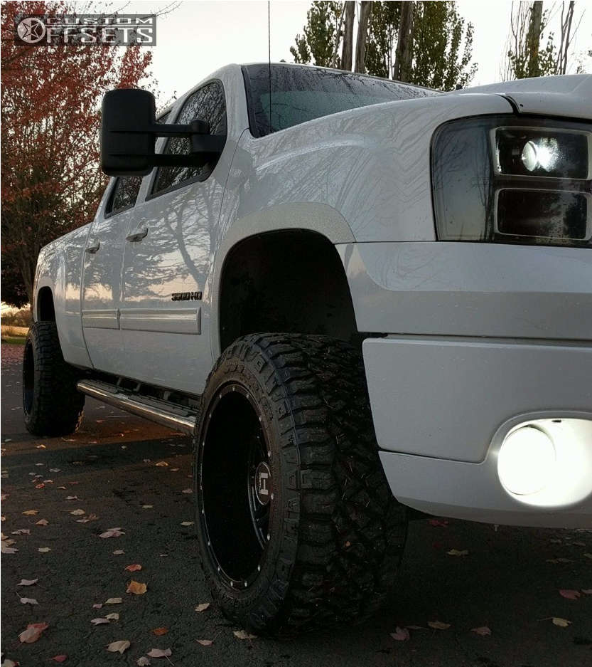 2011 GMC Sierra 3500 HD with 20x12 -44 Hostile Blaze and 33/12.5R20 ...