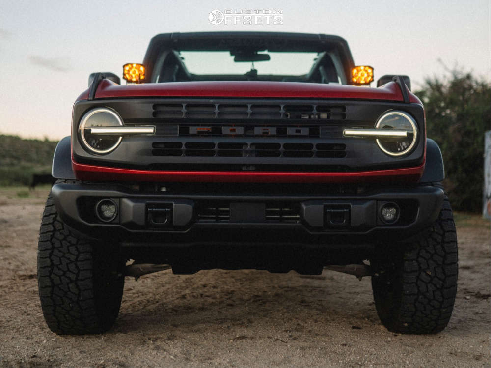 2023 Ford Bronco with 17x8.5 -18 Black Rhino Chamber and 35/12.5R17 ...