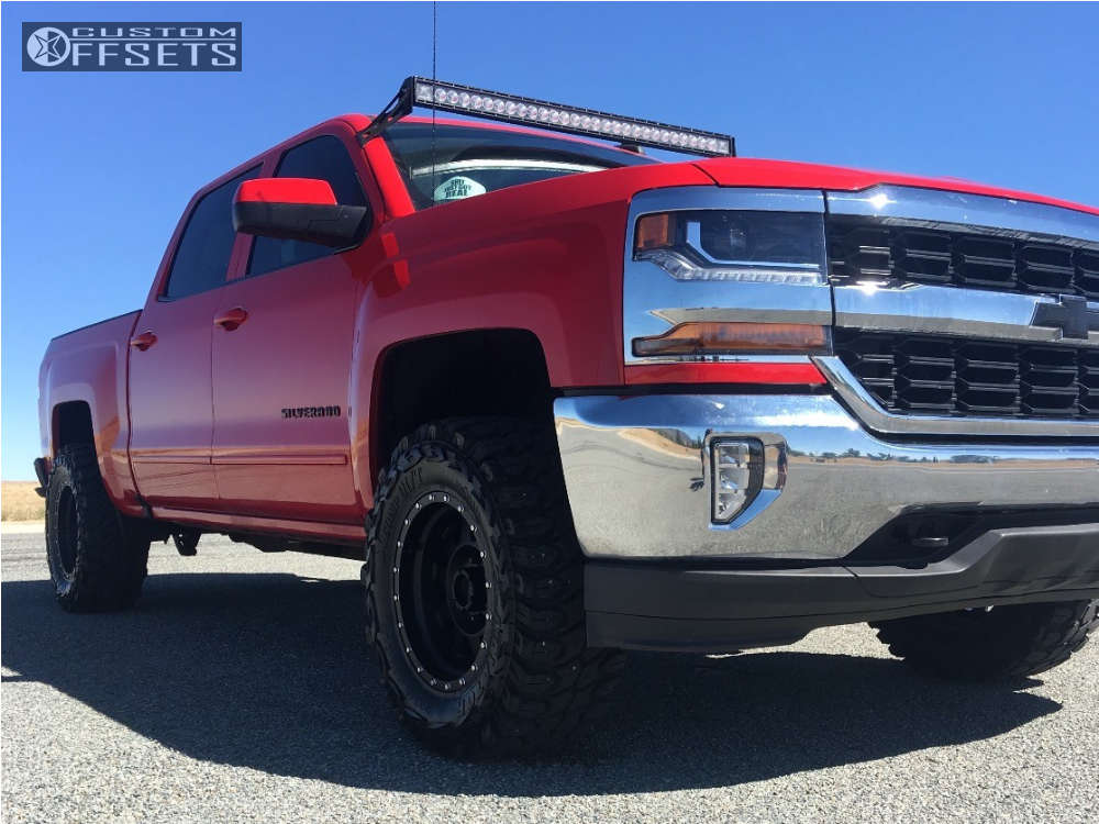 2016 Chevrolet Silverado 1500 with 17x9 -12 Method Standard and 33/12 ...