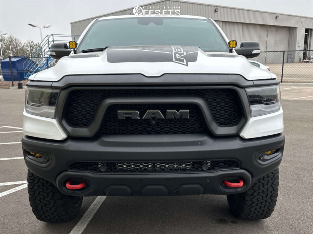 2021 Ram 1500 with 18x9 -12 Method Mr305 and 35/12.5R18 BFGoodrich All ...