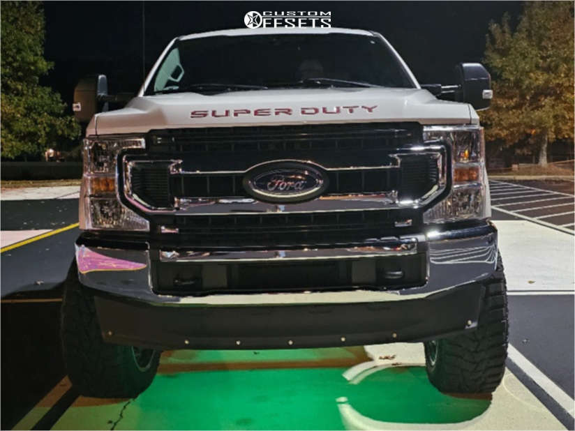 2020 Ford F-250 Super Duty with 22x12 -44 Axe Offroad Hades and 36/13 ...