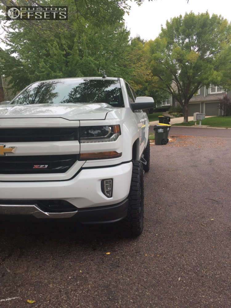 2016 Chevrolet Silverado 1500 with 20x9 18 XD Xd778 and 305/55R20 Nitto ...