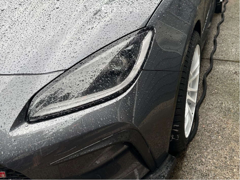 2023 Toyota GR86 with 18x8.5 33 AVID1 Av20 and 245/40R18 Toyo Tires ...