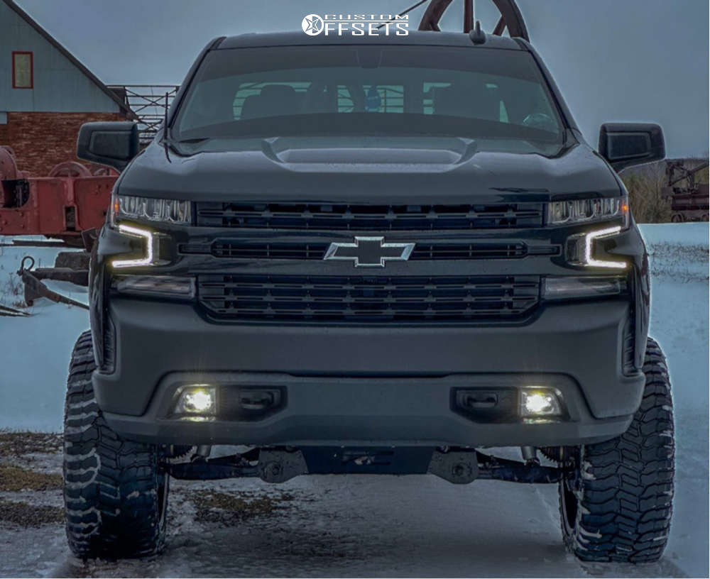 2020 Chevrolet Silverado 1500 with 24x12 -44 Hostile Venom and 35/12 ...