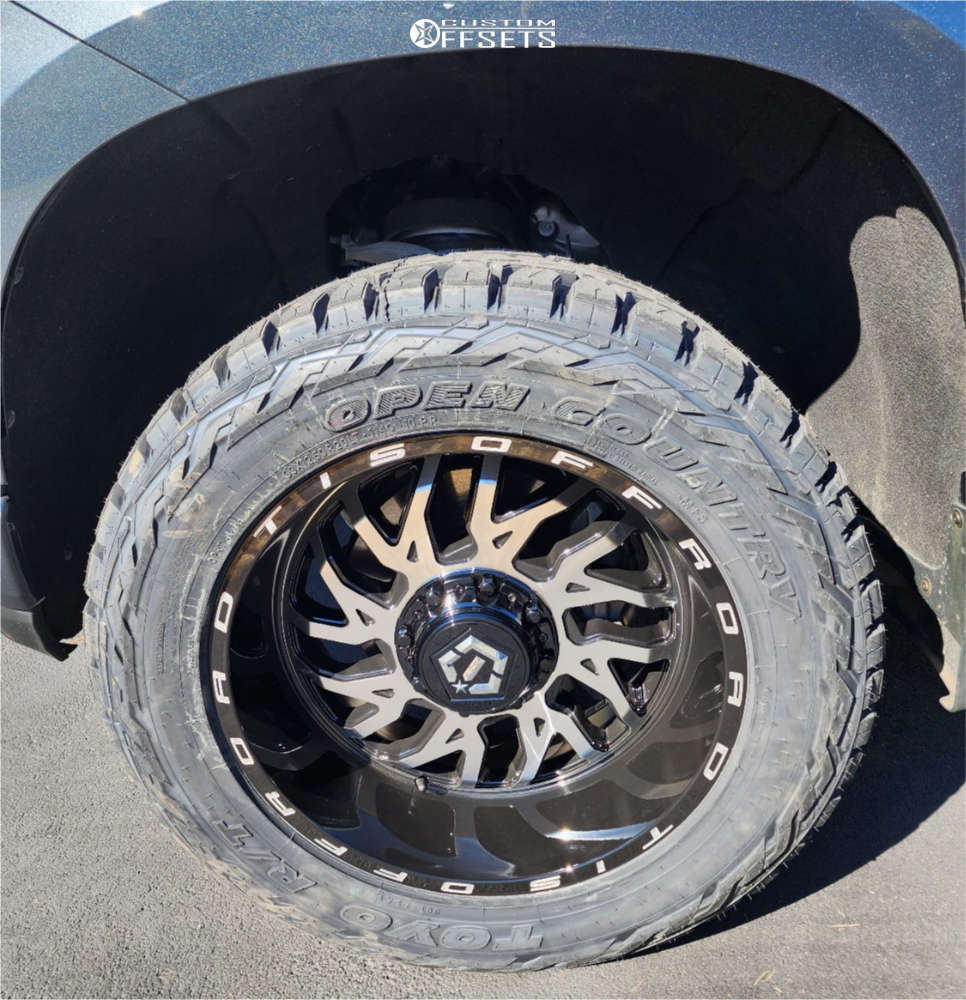 2019 Chevrolet Silverado 1500 with 20x10 -25 TIS 544mb and 33/12.5R20 ...